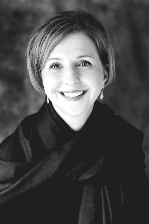 Emily Metzgar, Ph.D. | School of Media and Journalism